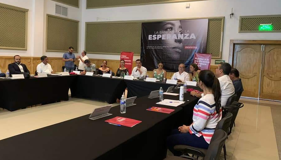 Cierran filas diputados y alcaldes de Morena en reunión en Puerto Vallarta - Contralinea
