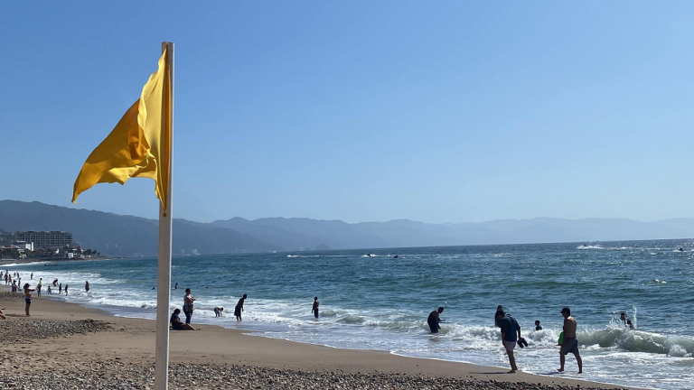 Ocho playas con bandera amarilla y una con roja, este viernes en Puerto ...